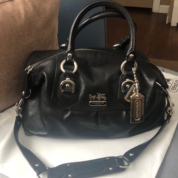 Coach | Bags | Coach Black Leather Bag L8712937 Interior Satin Purple ...